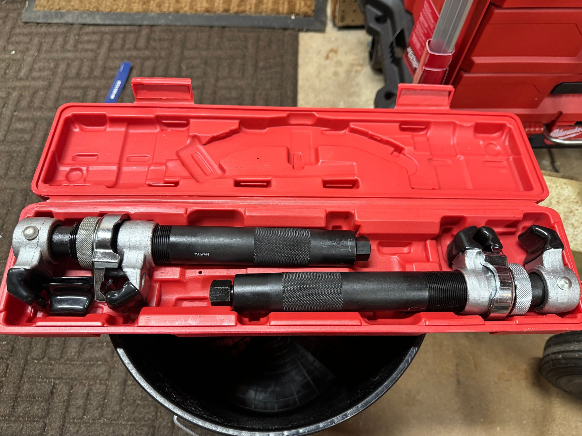 Clamshell spring compressor - Page 3 - Ford F150 Forum - Community of ...