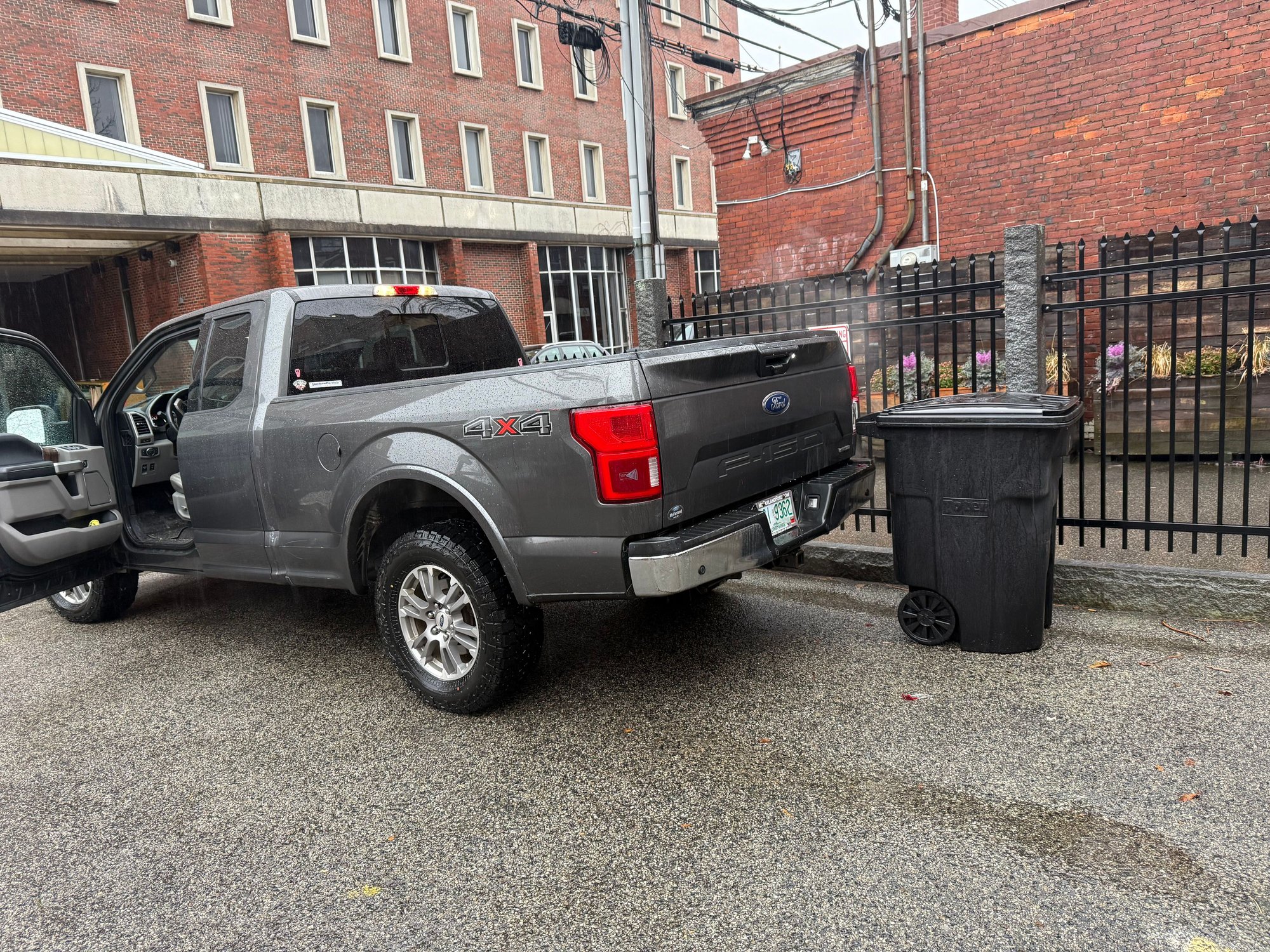 2018 Lariat...oops smashed my tail light - Ford F150 Forum - Community ...