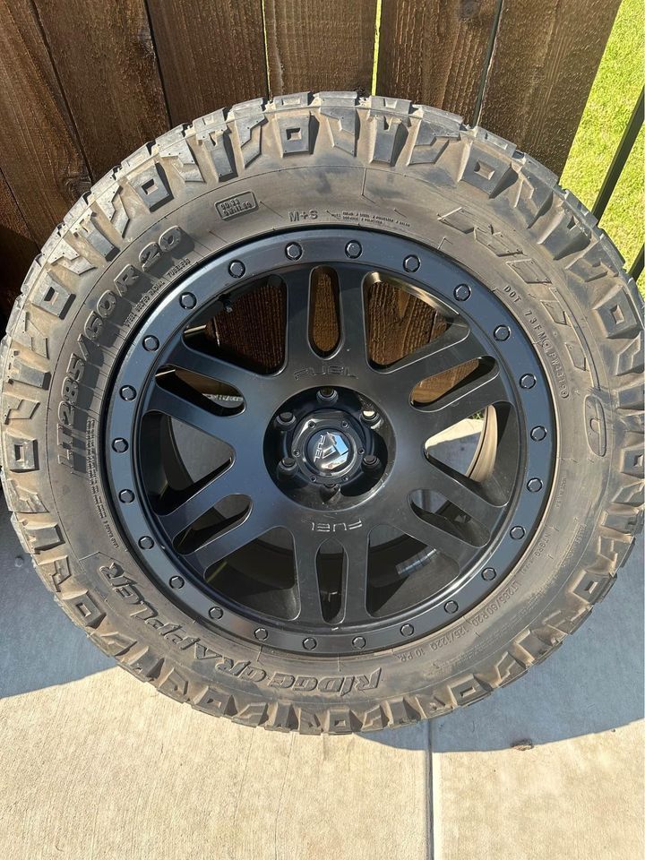 Texas Fuel Vector 20x9 0mm w/ 33" Nitto Trail Grapps - Ford F150 Forum ...