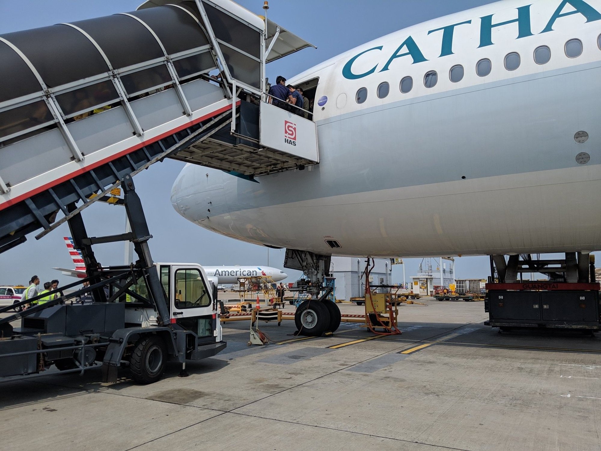 CX504 Lost nose gear door on takeoff - FlyerTalk Forums