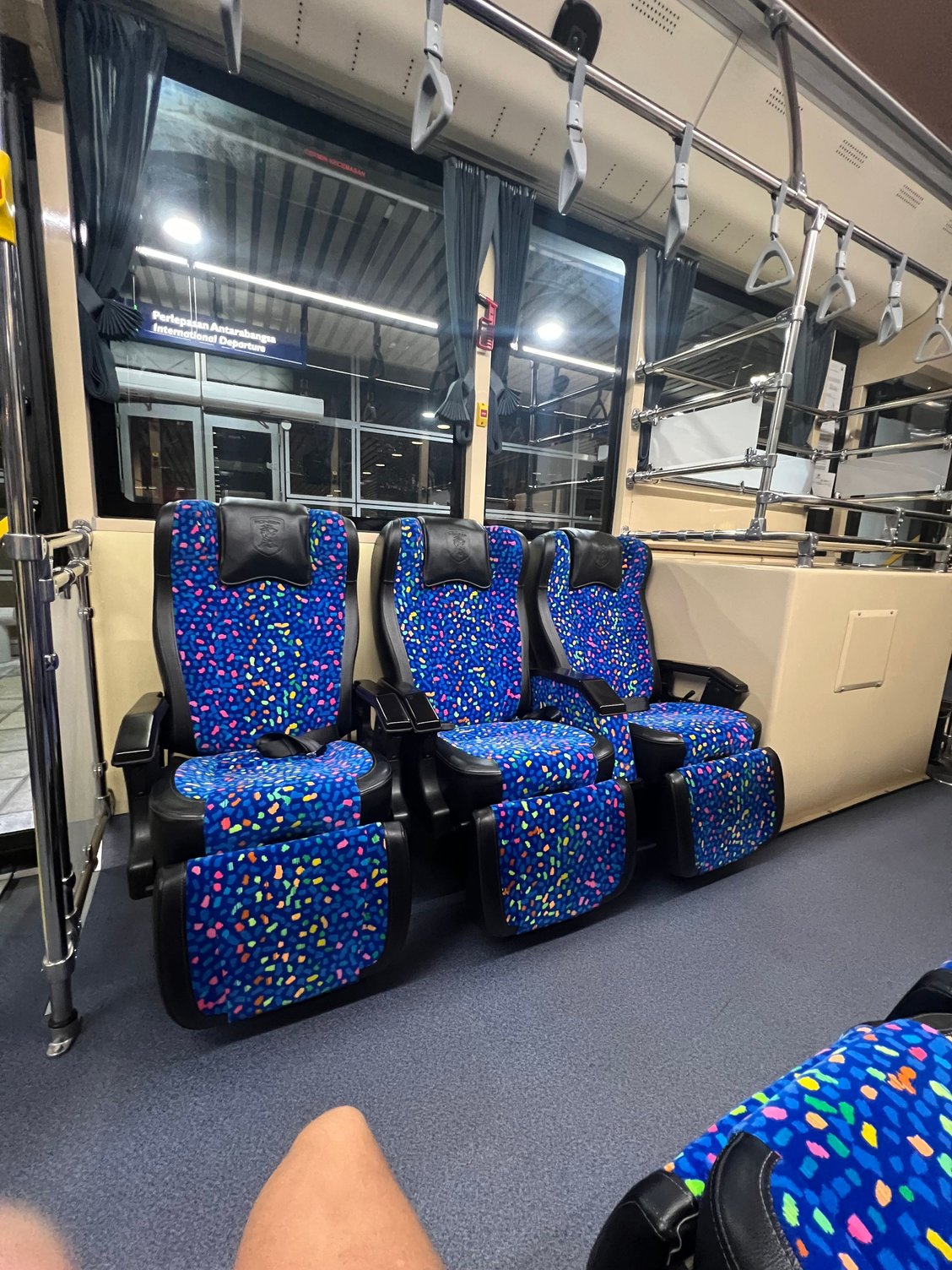 KUL main terminal to satellite bus travel times - Page 2 - FlyerTalk Forums