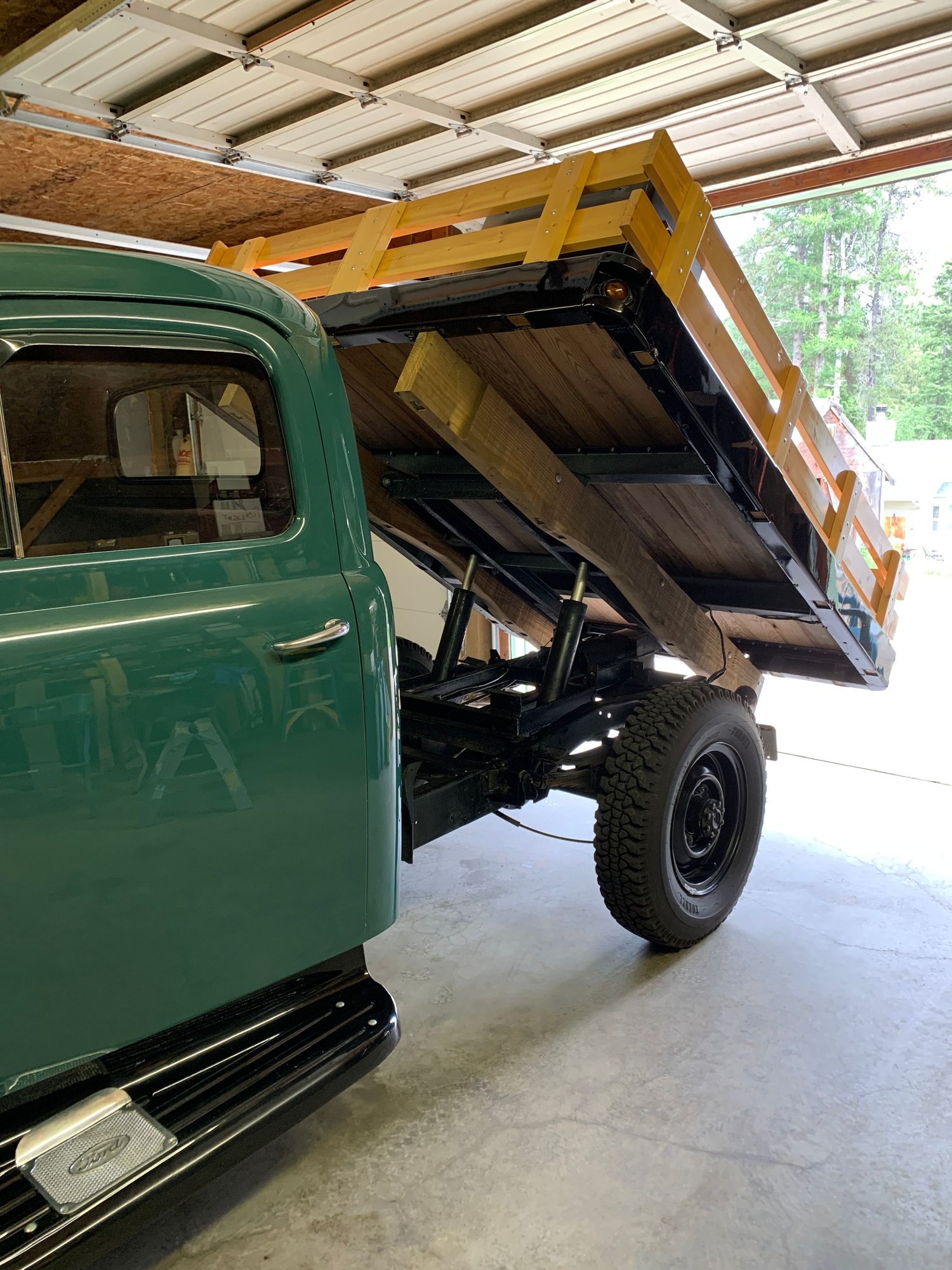 Stock F3 with tilt flatbed - Ford Truck Enthusiasts Forums