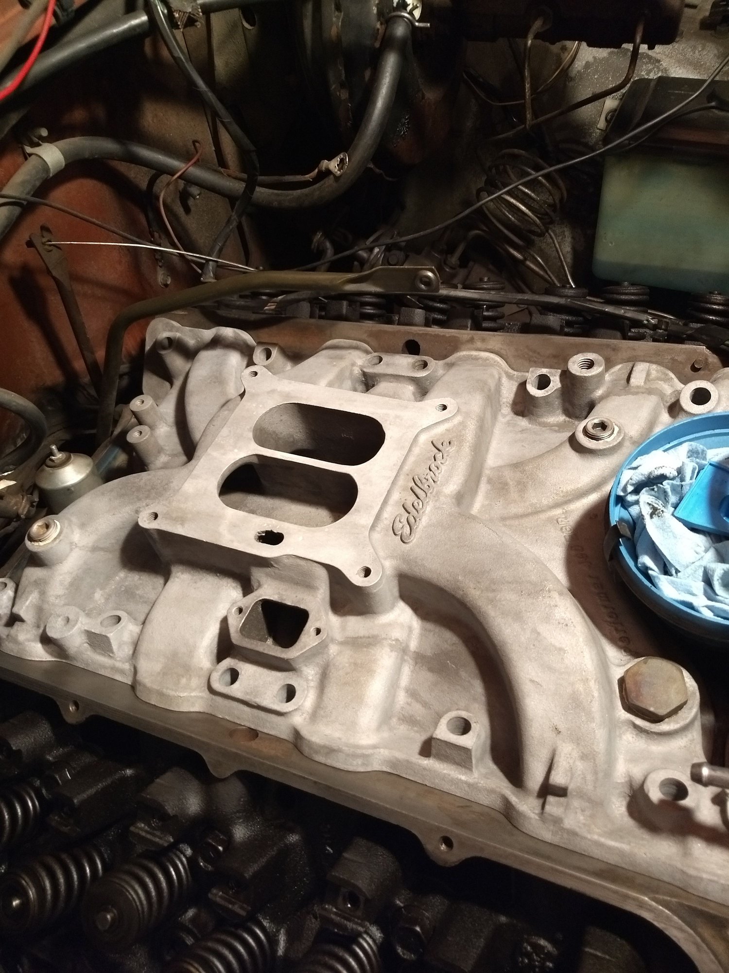 Edelbrock intake fit on 351m - Ford Truck Enthusiasts Forums