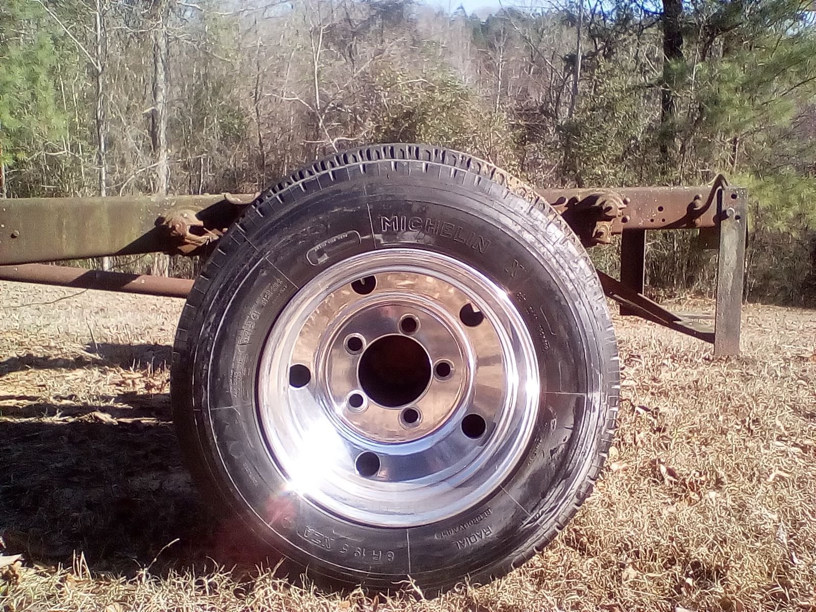 19.5 Alcoa Budd wheels 5x8 bolt pattern w Michelins SOLD - Ford Truck ...