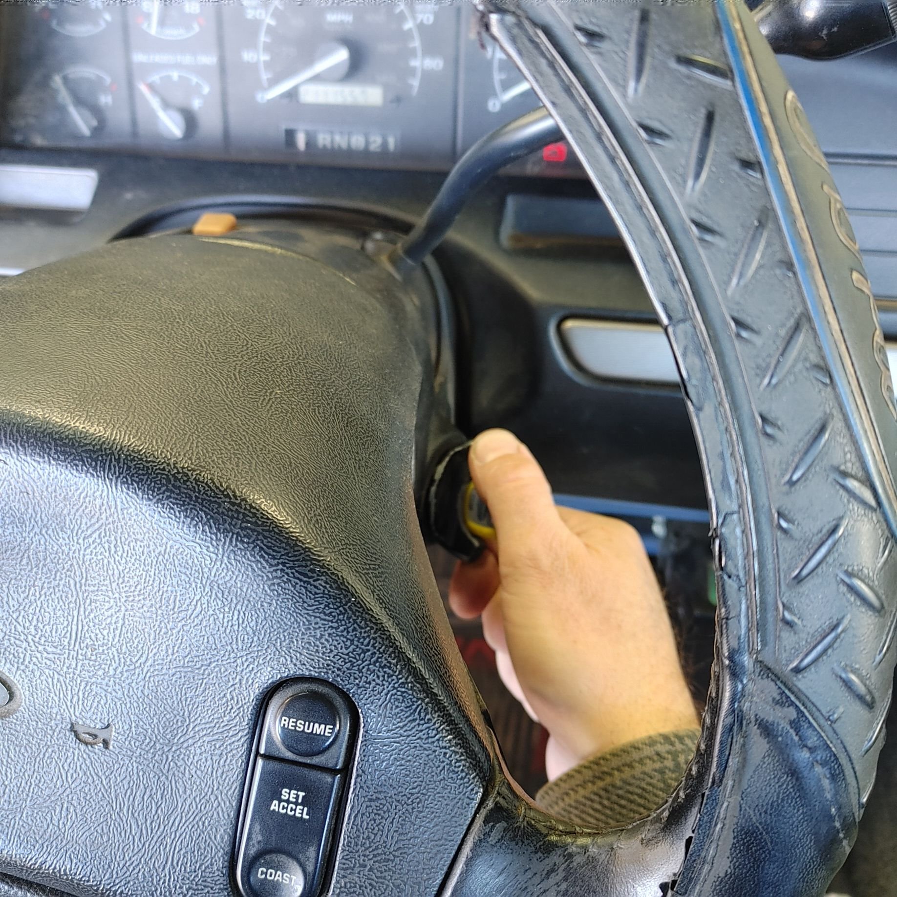 How to retrieve trouble codes from Ford's EEC-IV with a paper-clip ...