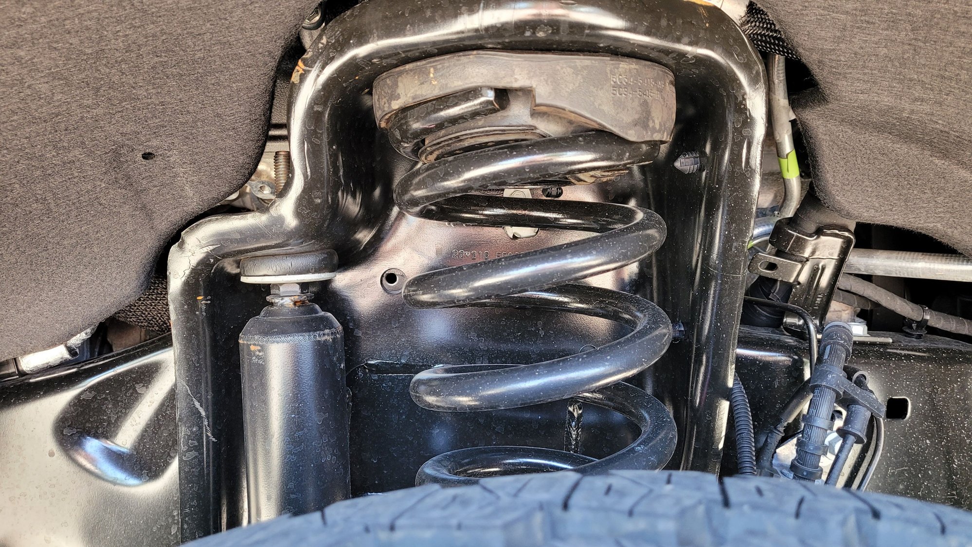 2023 Super Duty Cracked Rubber Shock Mounts - Ford Truck Enthusiasts Forums