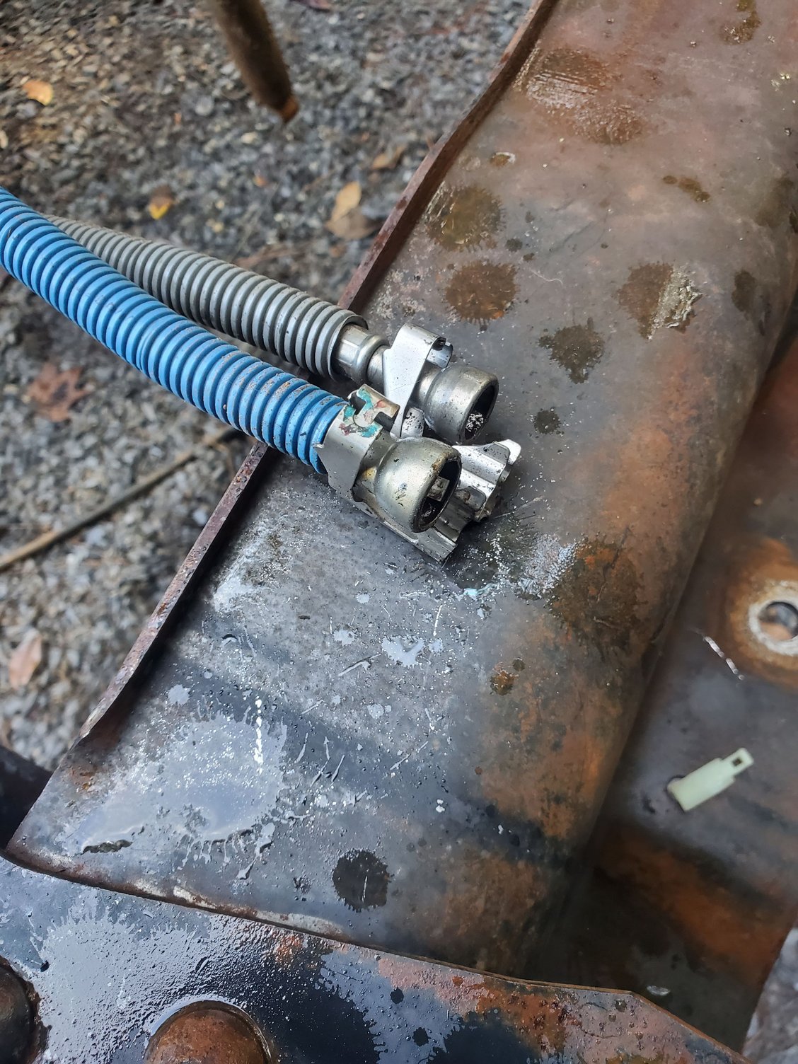 Diesel fuel line replacement - Ford Truck Enthusiasts Forums