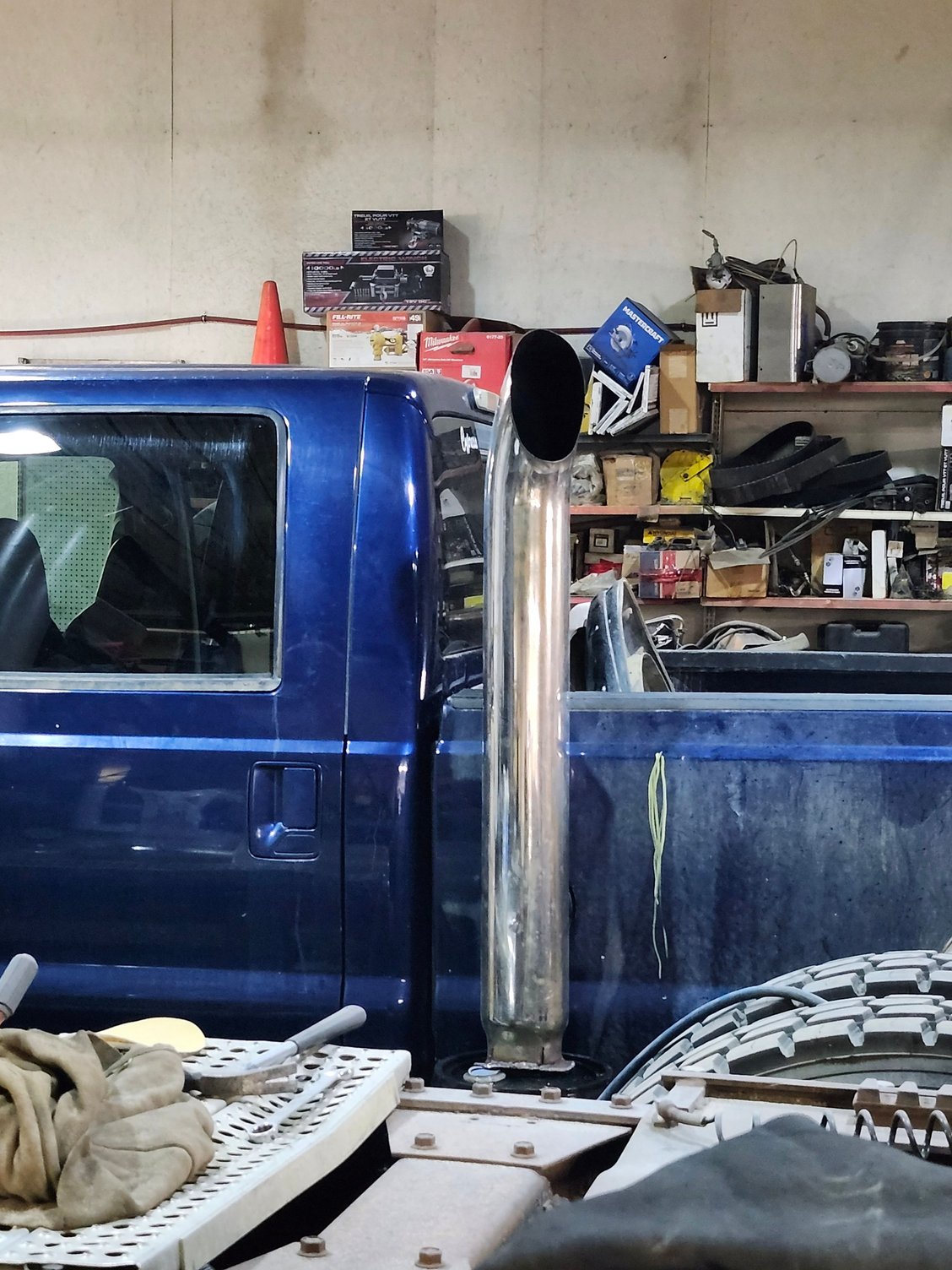Short box on long box frame with stacks - Ford Truck Enthusiasts Forums
