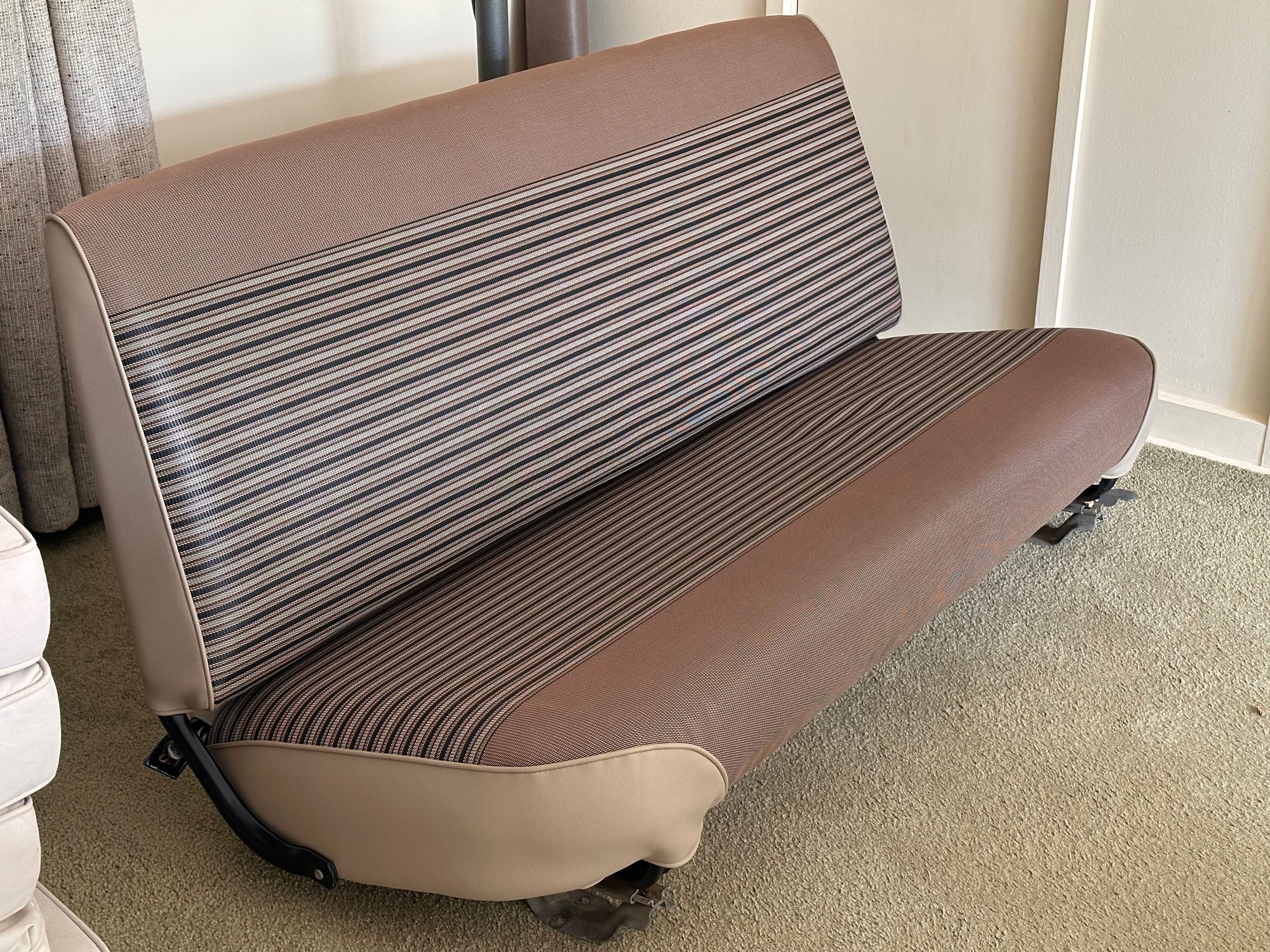 1962 factory correct Custom Cab bench seat color/material? - Page 2 ...