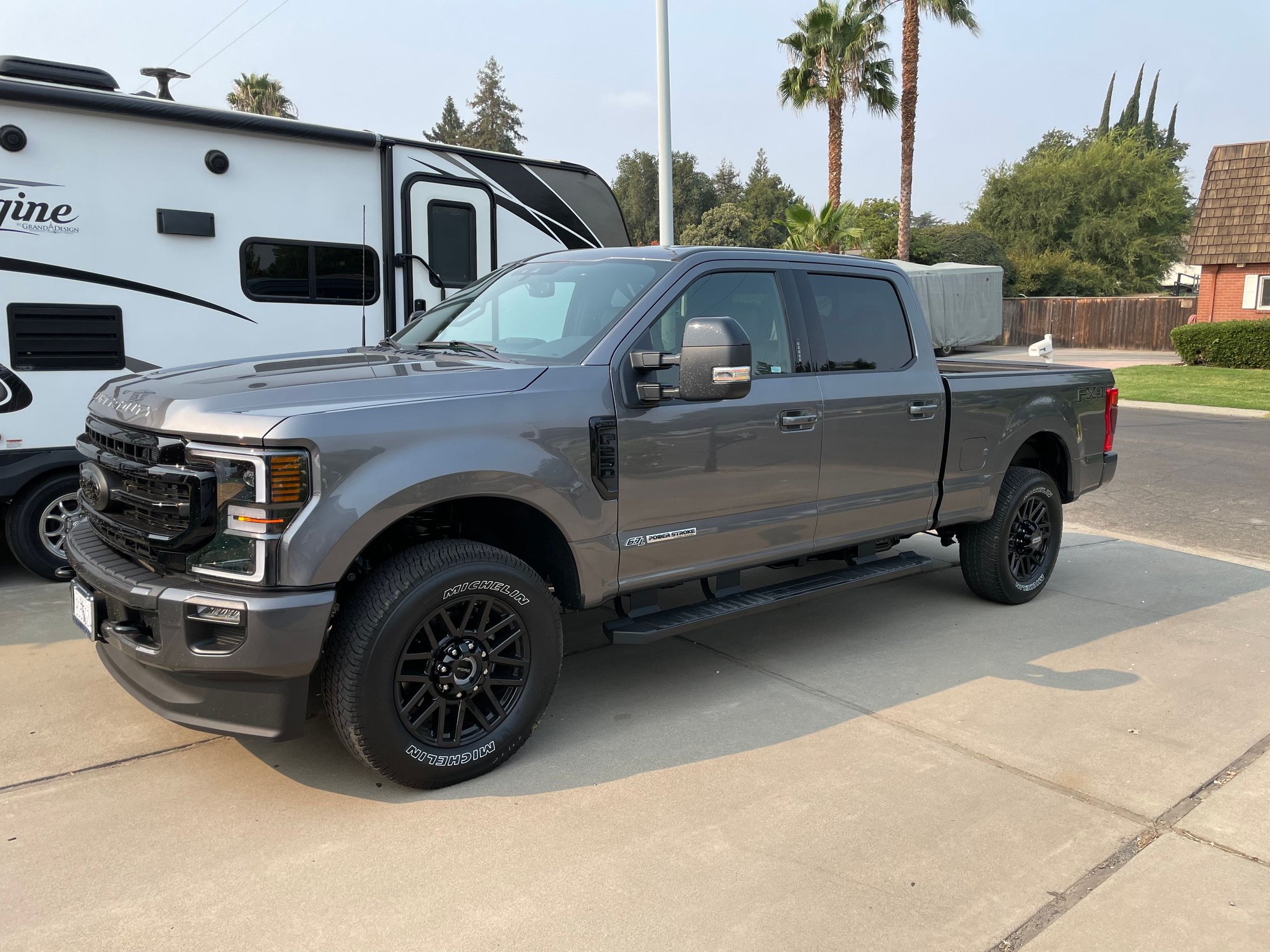Any f350 CCLB carbon gray real life photos? - Ford Truck Enthusiasts Forums