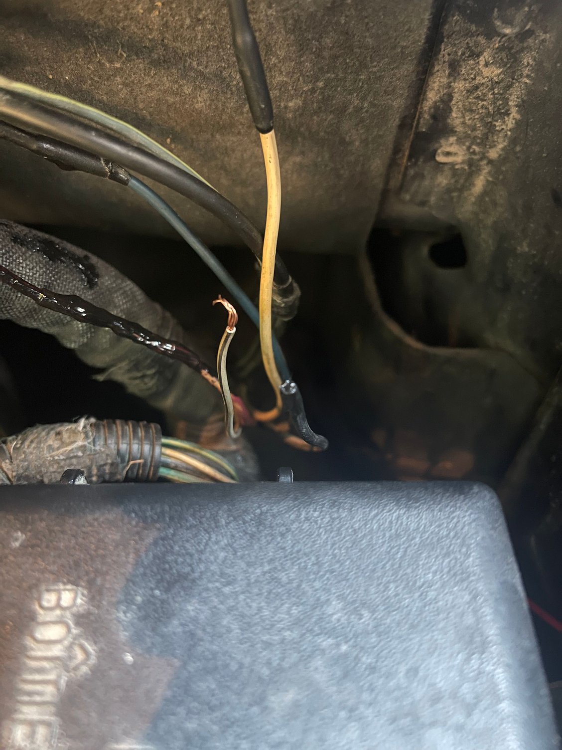 VSS wire identification- with picture. P0500 Blinking O/D - Ford Truck ...