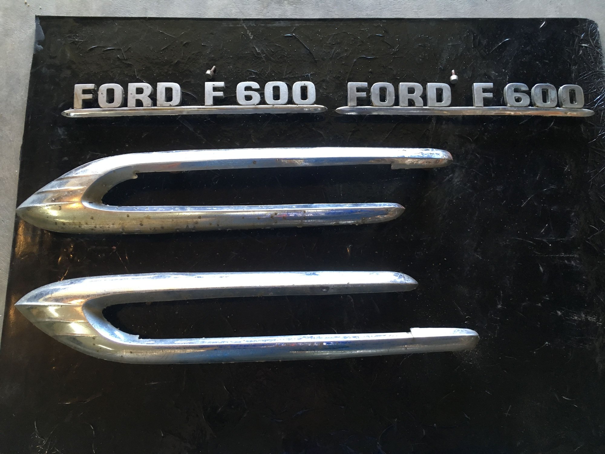 53-56 Grille Emblem Wall - Ford Truck Enthusiasts Forums