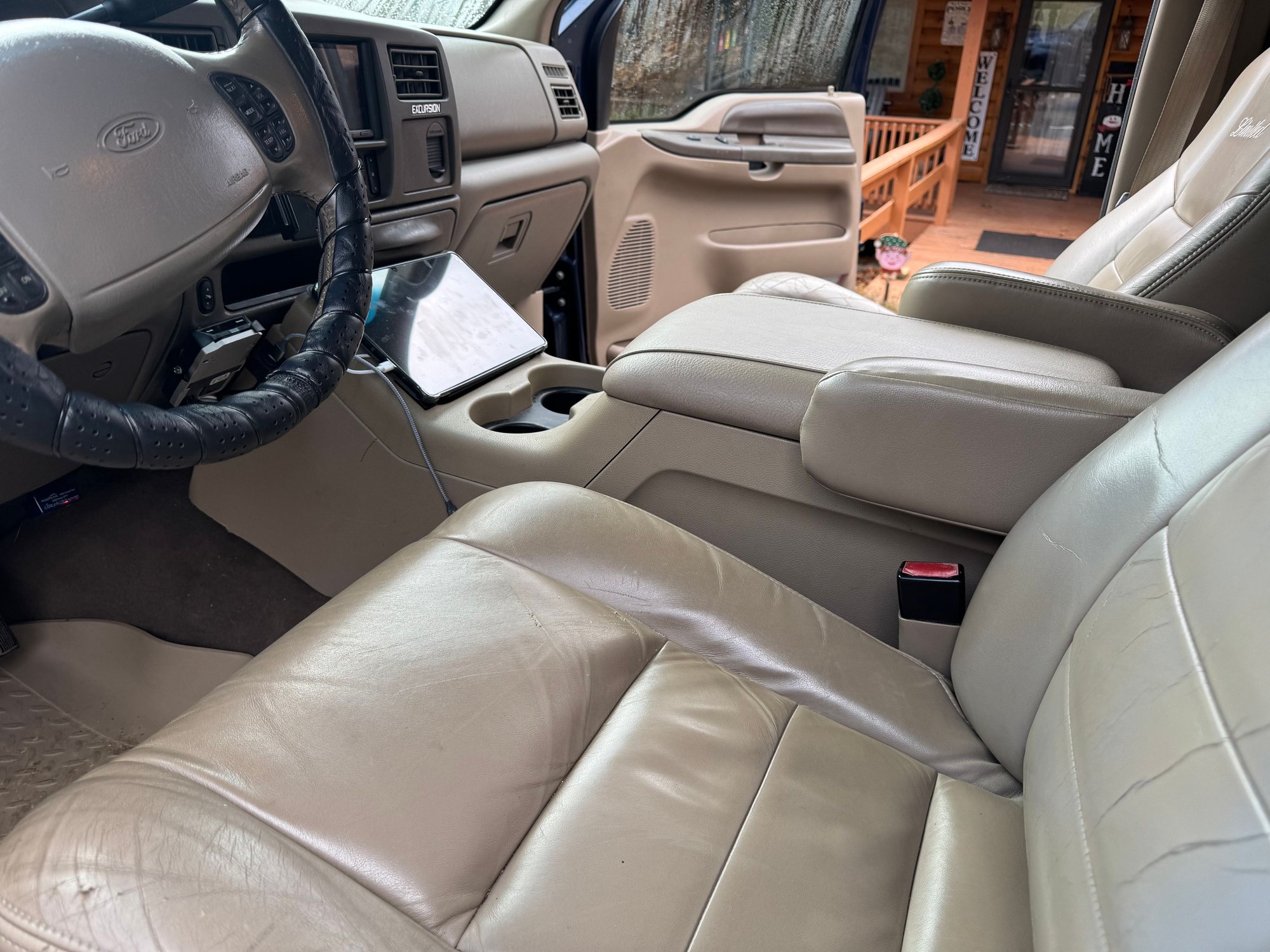Console Swap from Mid 2000's Expedition to 05 Excursion - Ford Truck ...