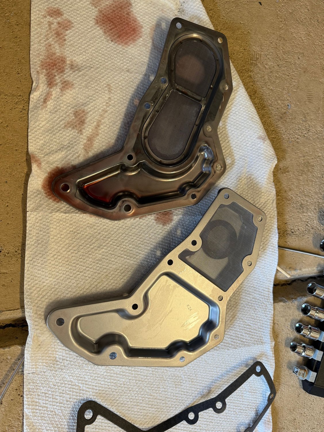 C6 Filter - black insert? - Ford Truck Enthusiasts Forums