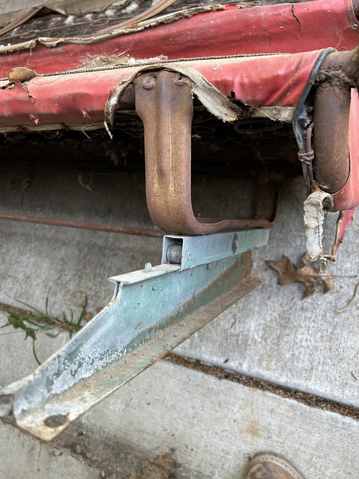 1953-56 Seat Tracks - Ford Truck Enthusiasts Forums