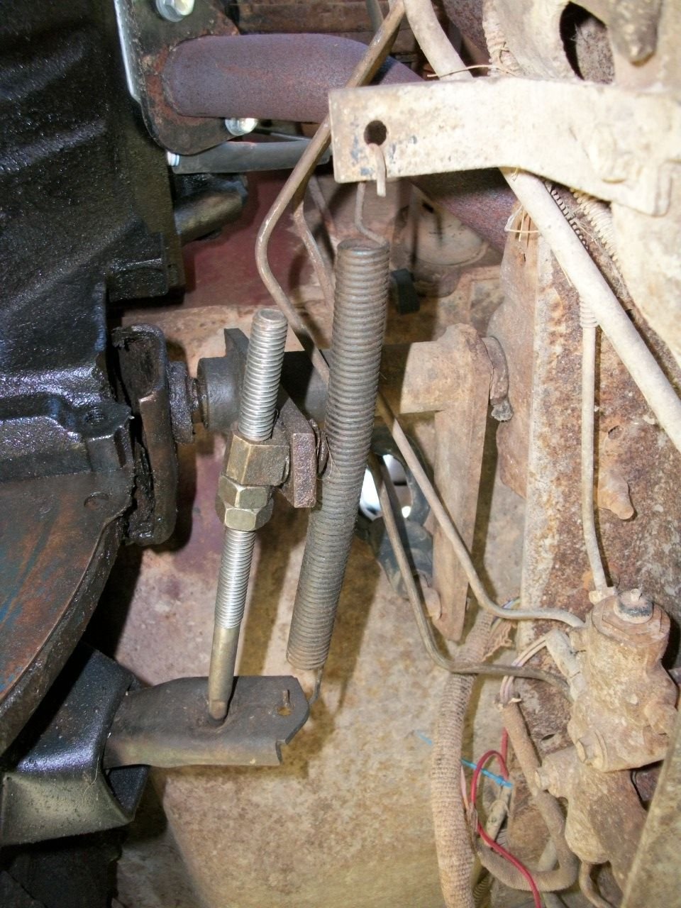 Clutch retraction spring part number - Ford Truck Enthusiasts Forums