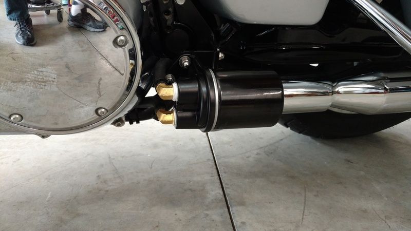 DK Custom Oil Filter Relocation Kit Install--2014 Limited - Harley ...