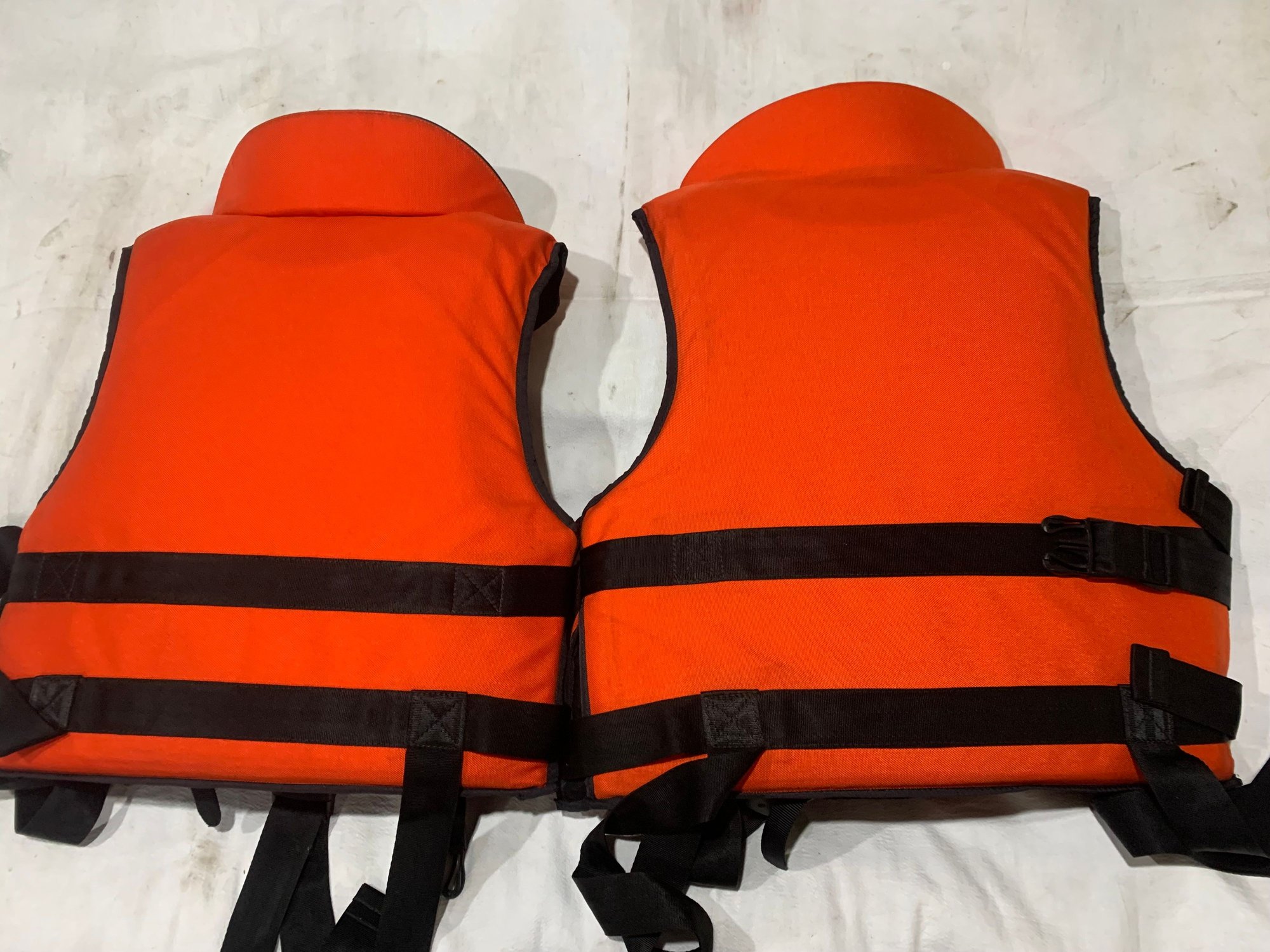 Lifeline race jackets, Simpson helmet - Offshoreonly.com