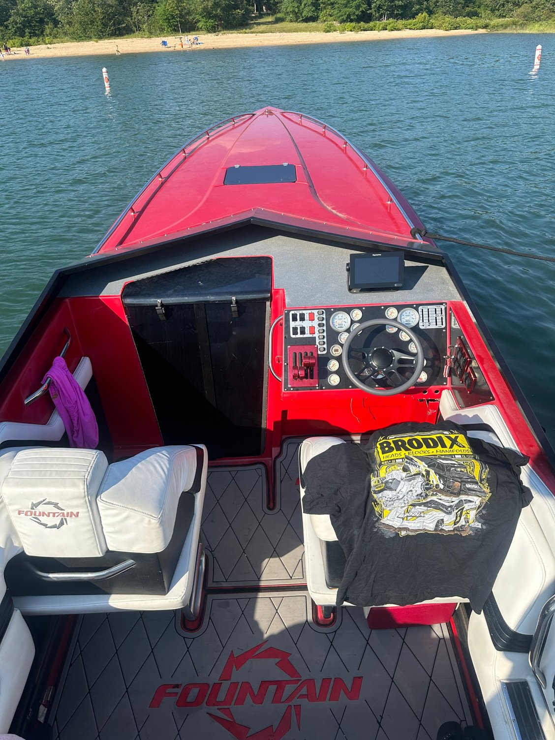 Looking for a 27' or bigger hull that needs power... - Offshoreonly.com