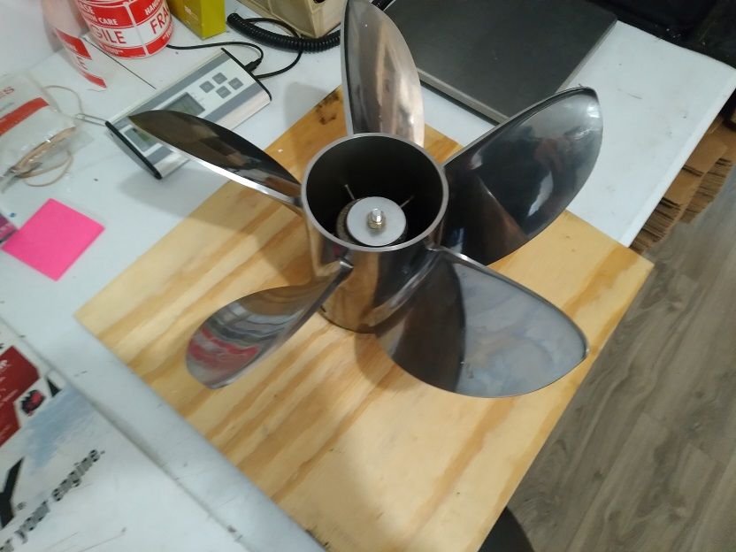 Mercury Racing Max 5 ST 15 1/4 x 31p - Offshoreonly.com