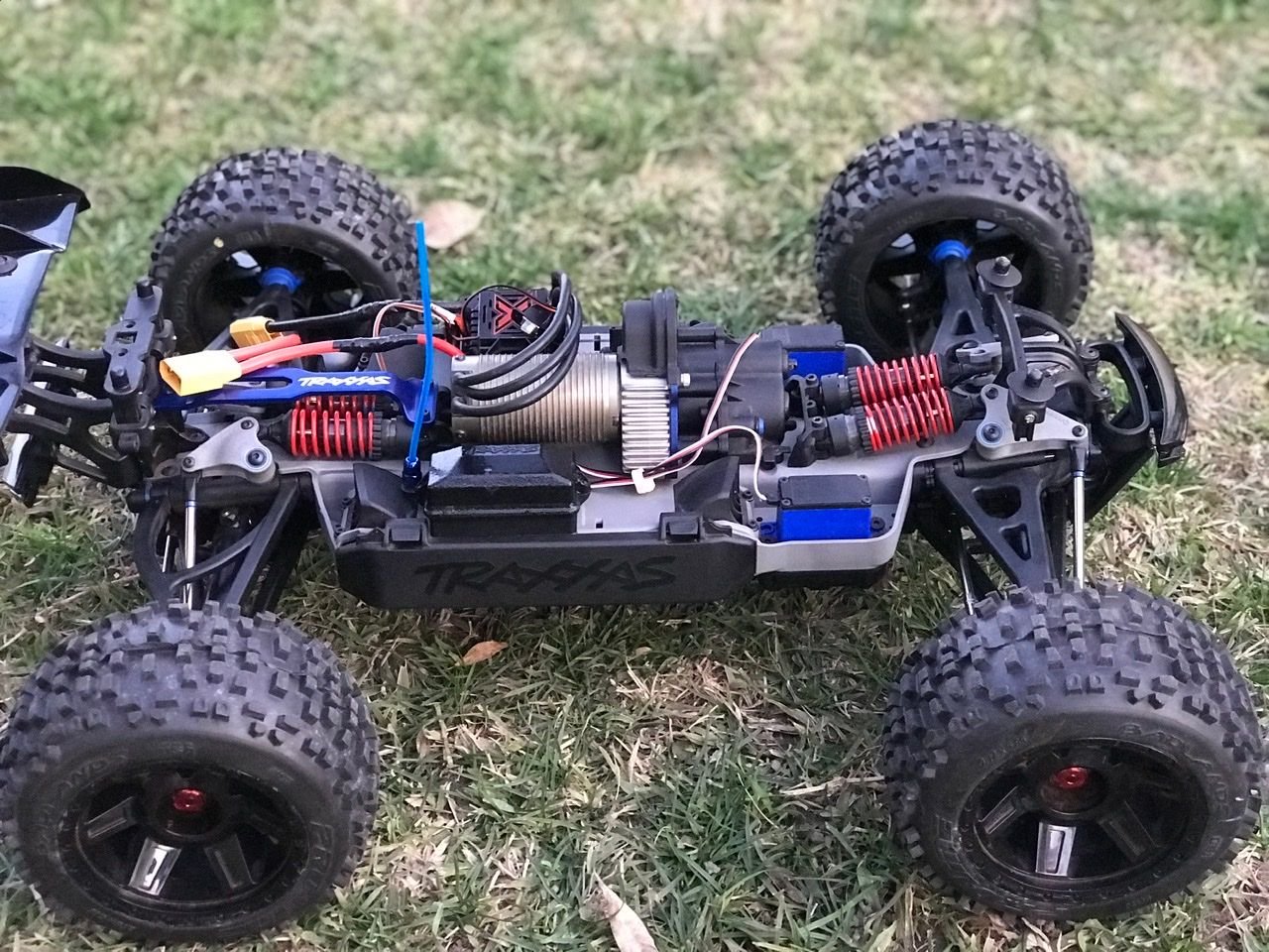 E revo version 1.0 clean - R/C Tech Forums