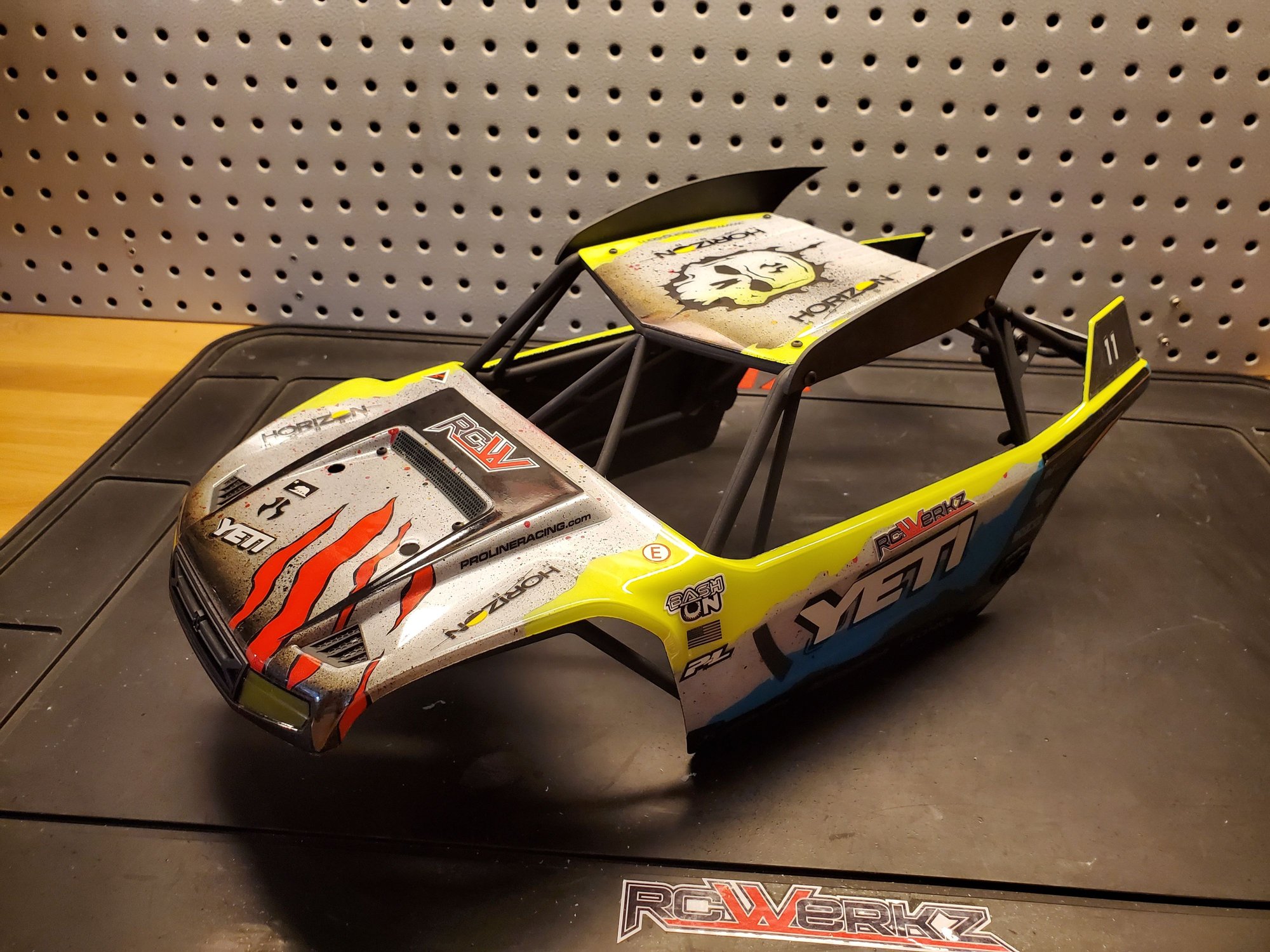 F/S Axial Yeti Body and cage - R/C Tech Forums