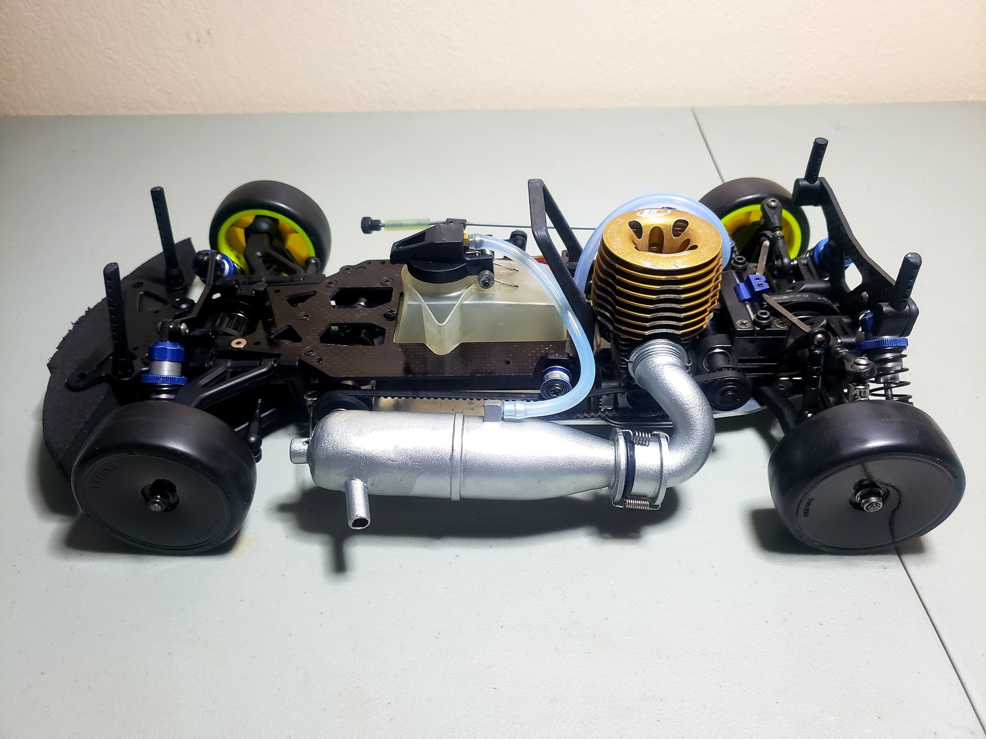 Kyosho V-One RRR Worlds Team Edition with a Mod Lamberto Collari Sirio ...