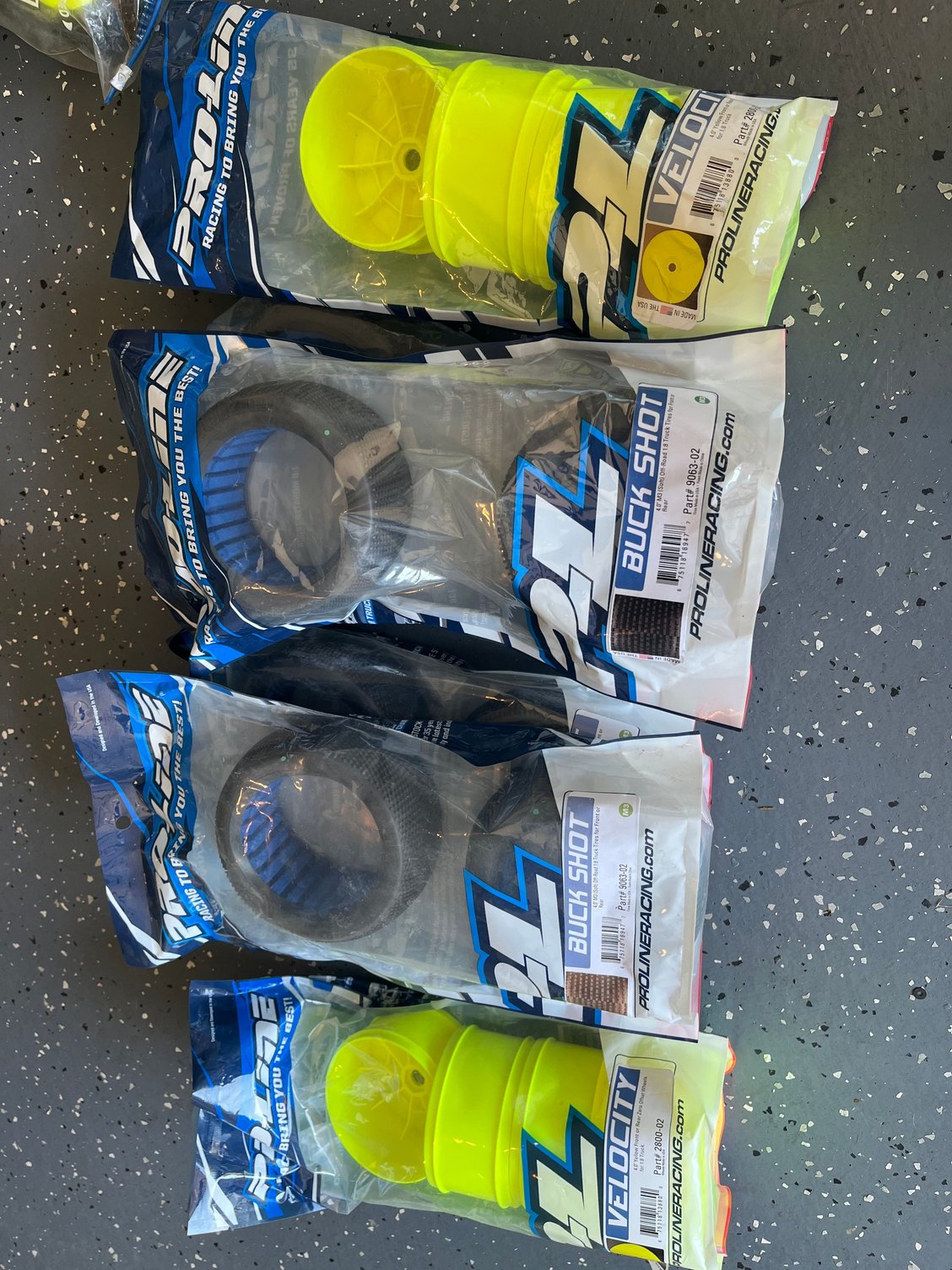 Proline 1/8 Truggy Buck Shots - R/C Tech Forums