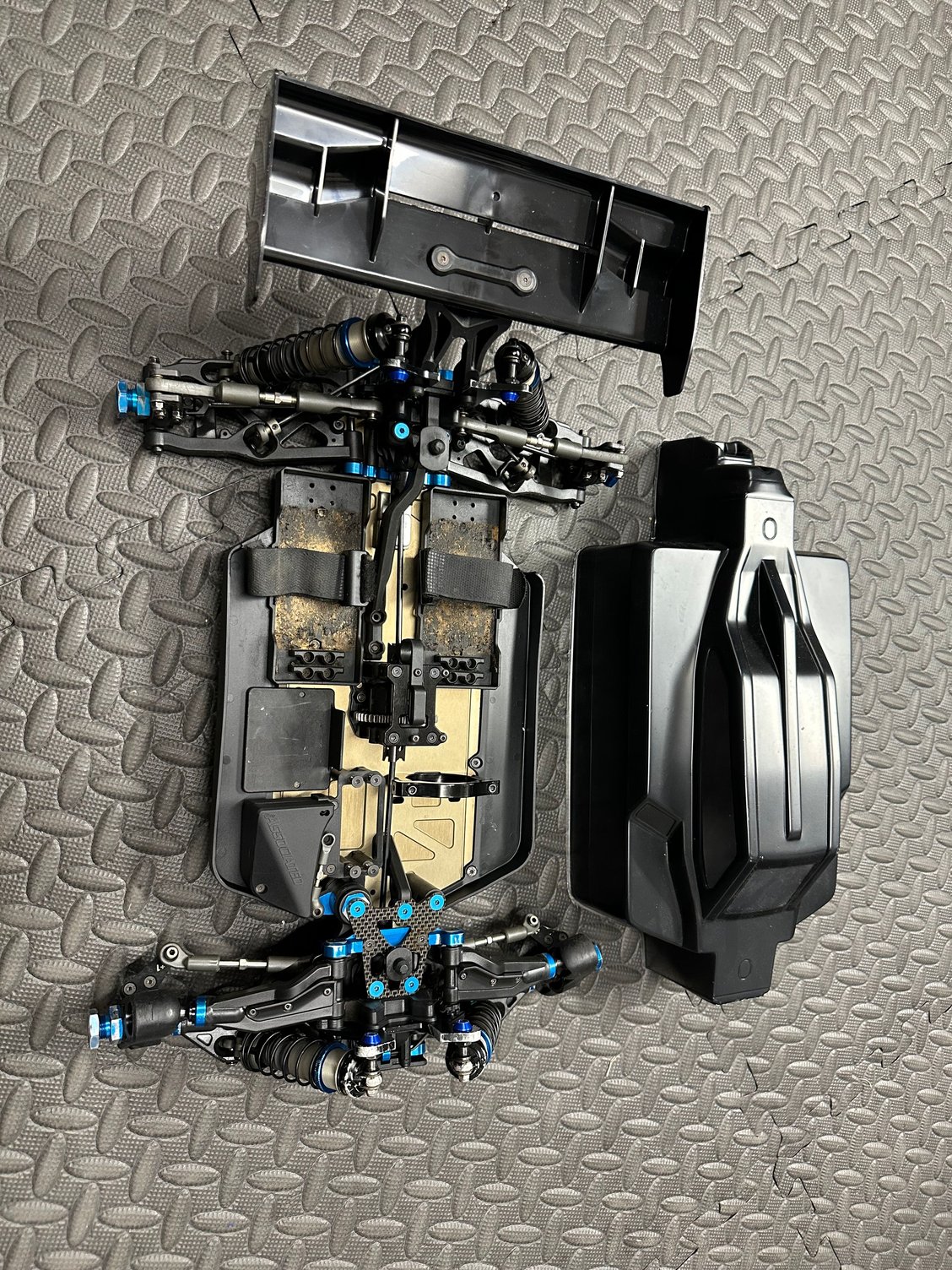 RC8B4.1E Roller - R/C Tech Forums