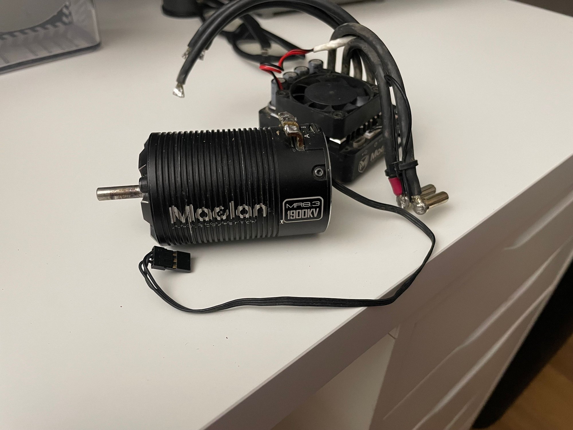 Motors, ESC, 8ight V2 carriers and spindles - R/C Tech Forums
