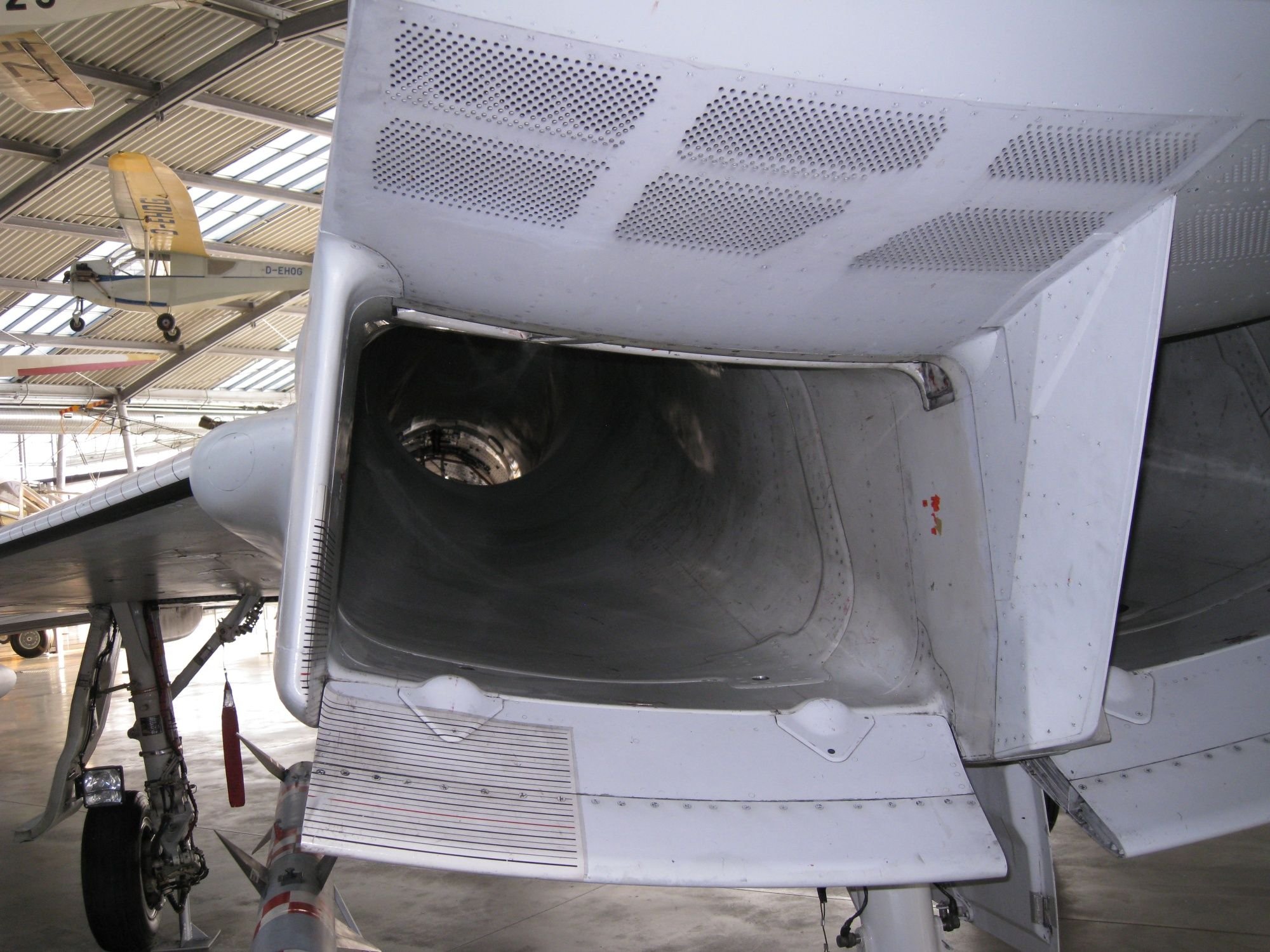 Scale dummy fan in intake duct. - RCU Forums
