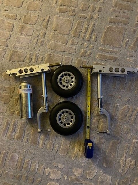 Annco Giant Scales Retract System/Wheels - RCU Forums