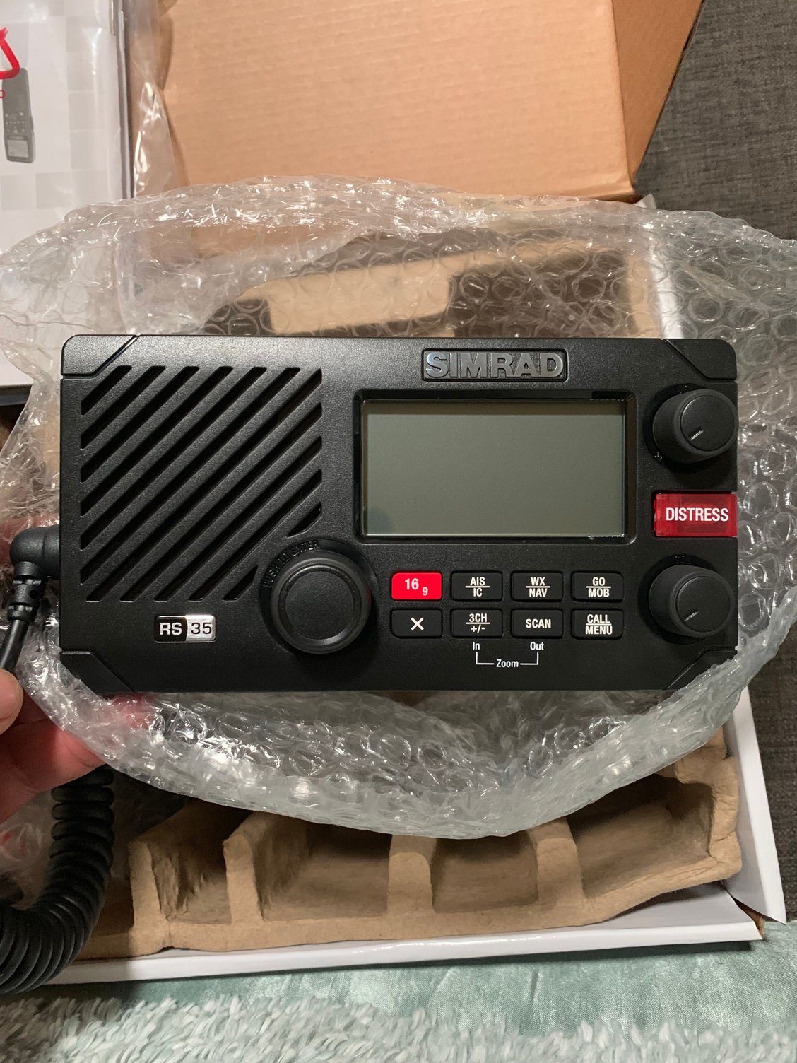 The Hull Truth - Boating and Fishing Forum - SOLD Simrad RS35 VHFs (2 ...