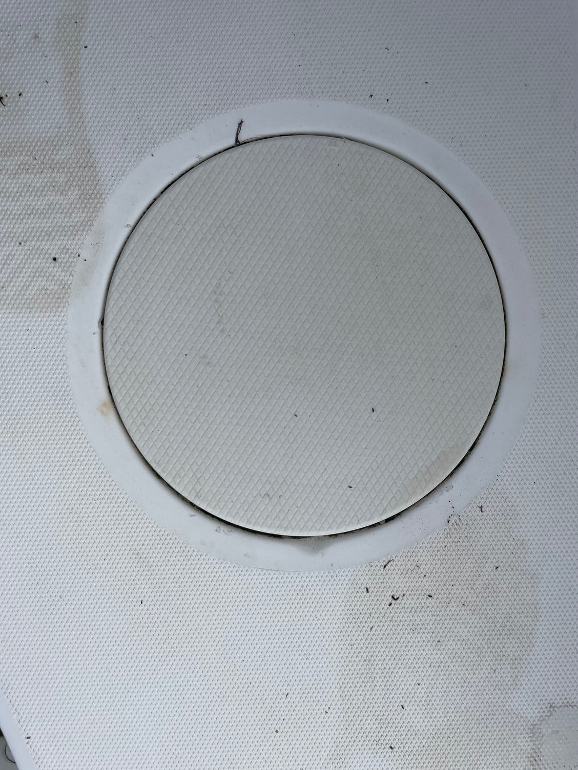 The Hull Truth - Boating and Fishing Forum - Pry Hatch Tricks