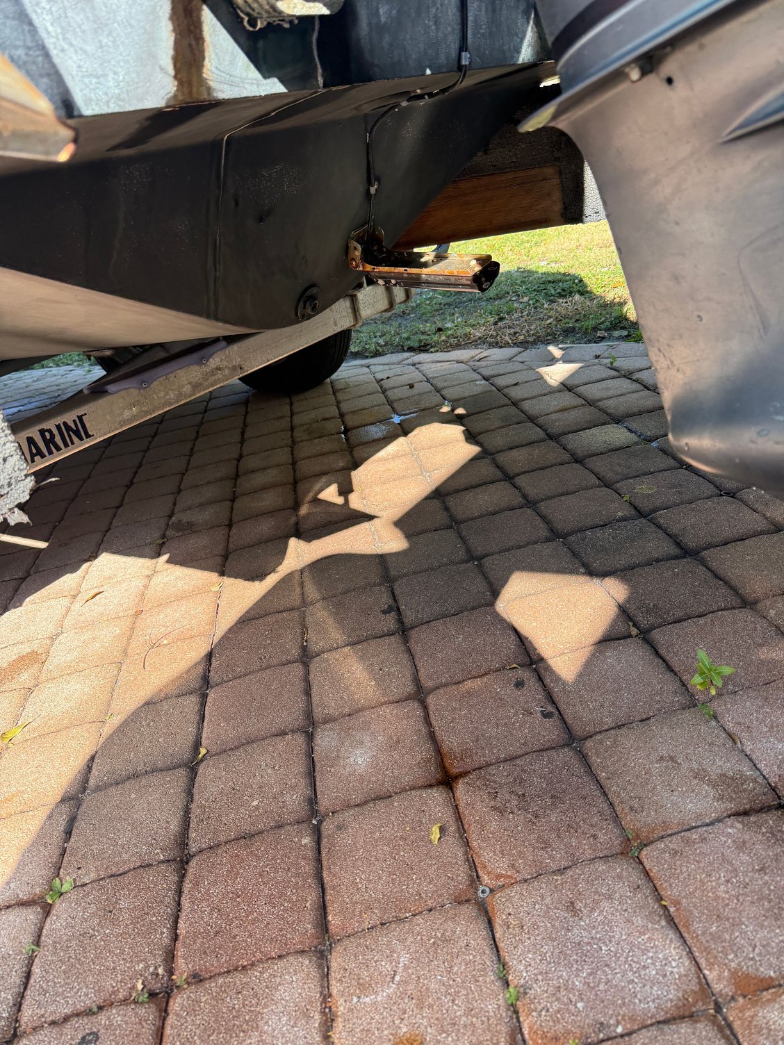 Proper transducer placement, losing depth measurement? - The Hull Truth ...