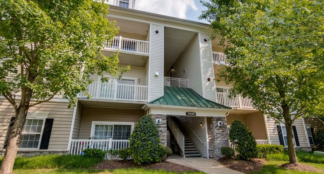 Park at Kingsview Village Reviews - Germantown, MD | 13414 Daventry Way ...