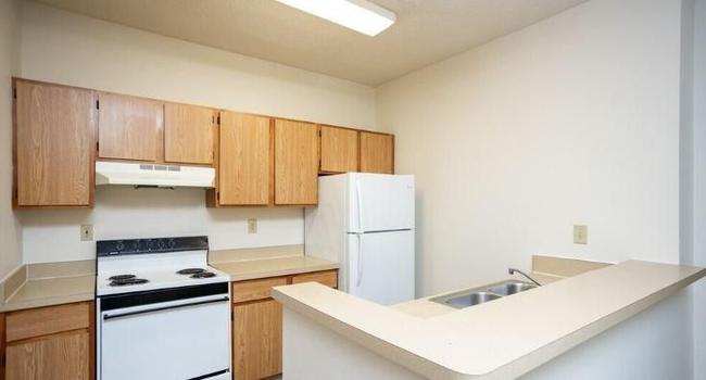 Newbridge Commons Reviews - Columbus, OH | 4551 Durrow Drive | 1 ...