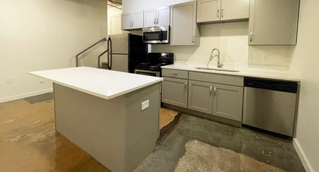 Land Bank Lofts Reviews - Columbia, SC | 1401 Hampton Street | 14 ...