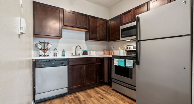 Hillside Ranch Reviews - San Marcos, TX | 1350 N LBJ Drive | 129 ...