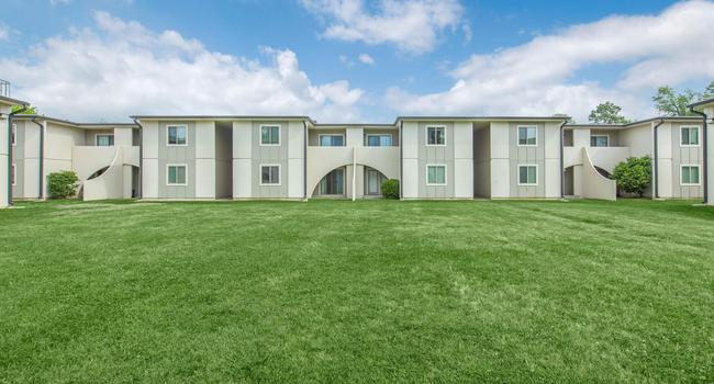 La Playa Apartments Reviews - Baton Rouge, LA | 6515 Hanks Drive ...